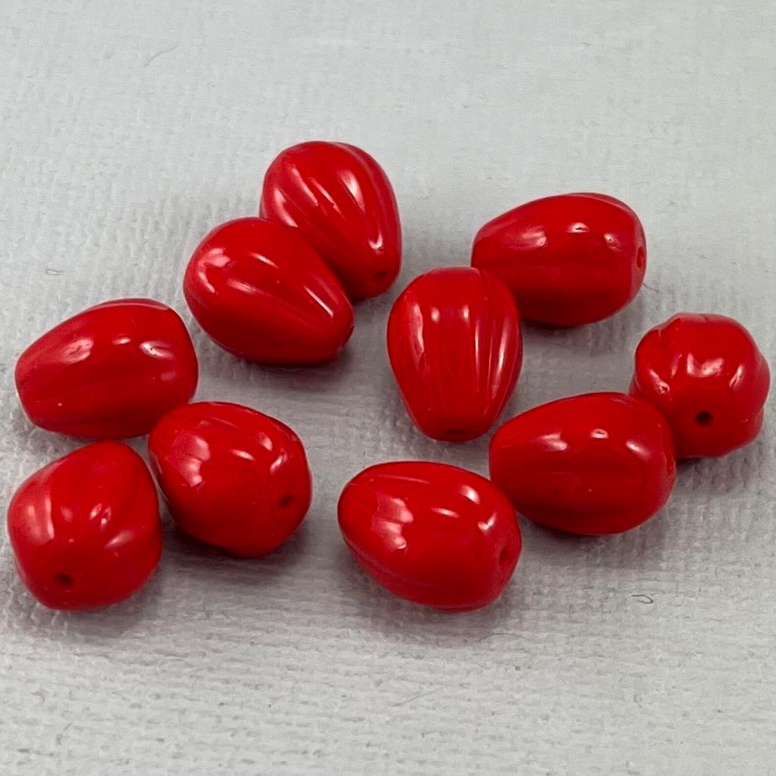Bright Red Fluted Czech Glass Teardrop Beads, Pear Shaped, Melon Drops ...