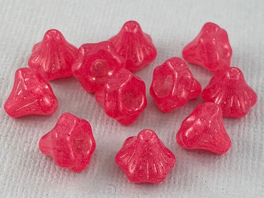 Ruby Pink Trumpet Flower Beads, Gummy Pink Beads, Transparent Glass 9mm ...