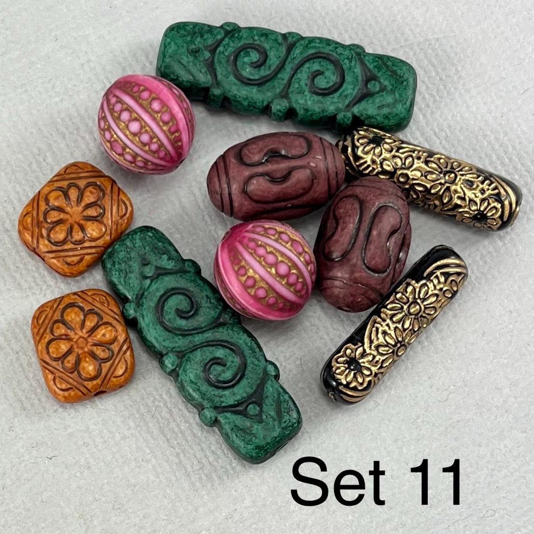 Acrylic Bead Mix, Vintage Style, Ornate, High Quality Plastic Beads ...