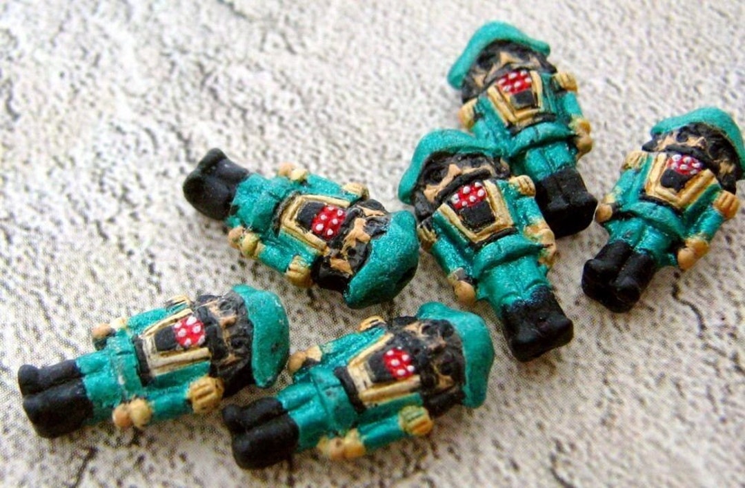 Tiny Nutcracker Beads-tt506 - Etsy