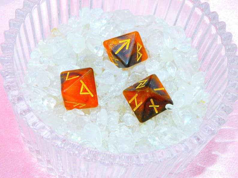 Rune Dice Set * Runic * Polyhedral * Divination Tool * Elder Futhark - Etsy