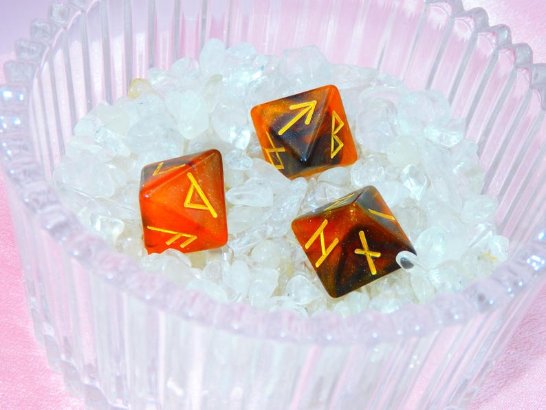 Rune Dice Set * Runic * Polyhedral * Divination Tool * Elder Futhark - Etsy