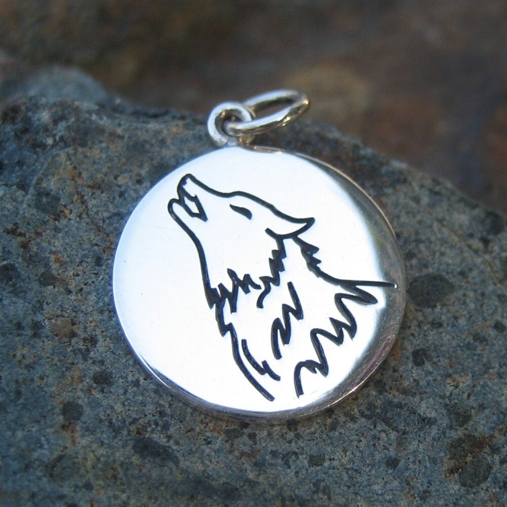 Silver Wolf Charm Sterling Silver Howling Wolf Necklace - Etsy.de