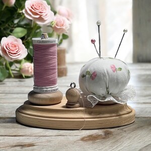 Mini Thread Holder Pink Bud, Seamstress Gift, Thread Stand With ...