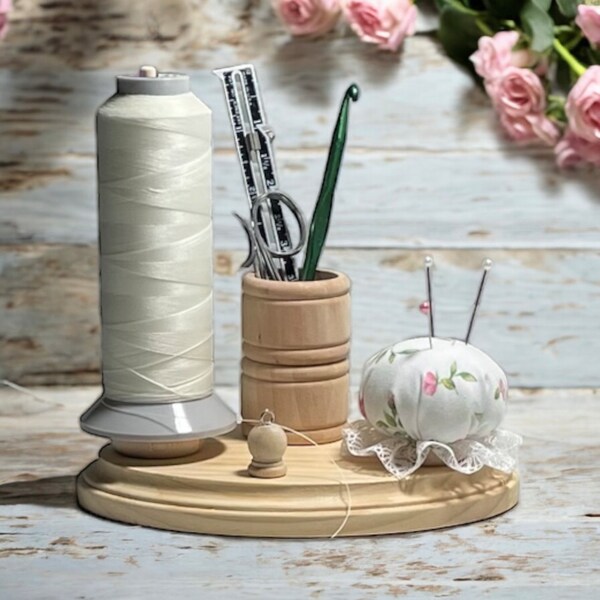Single Thread Holder Red Floral, Seamstress Gift, Spool Holder With ...