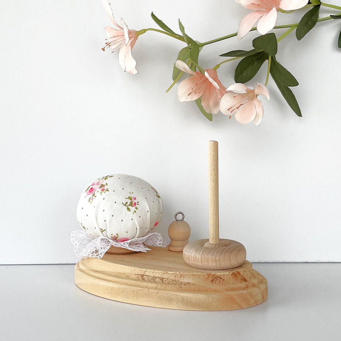 Mini Thread Holder Dotted Pink Rosebud, Seamstress Gift, Thread Stand ...