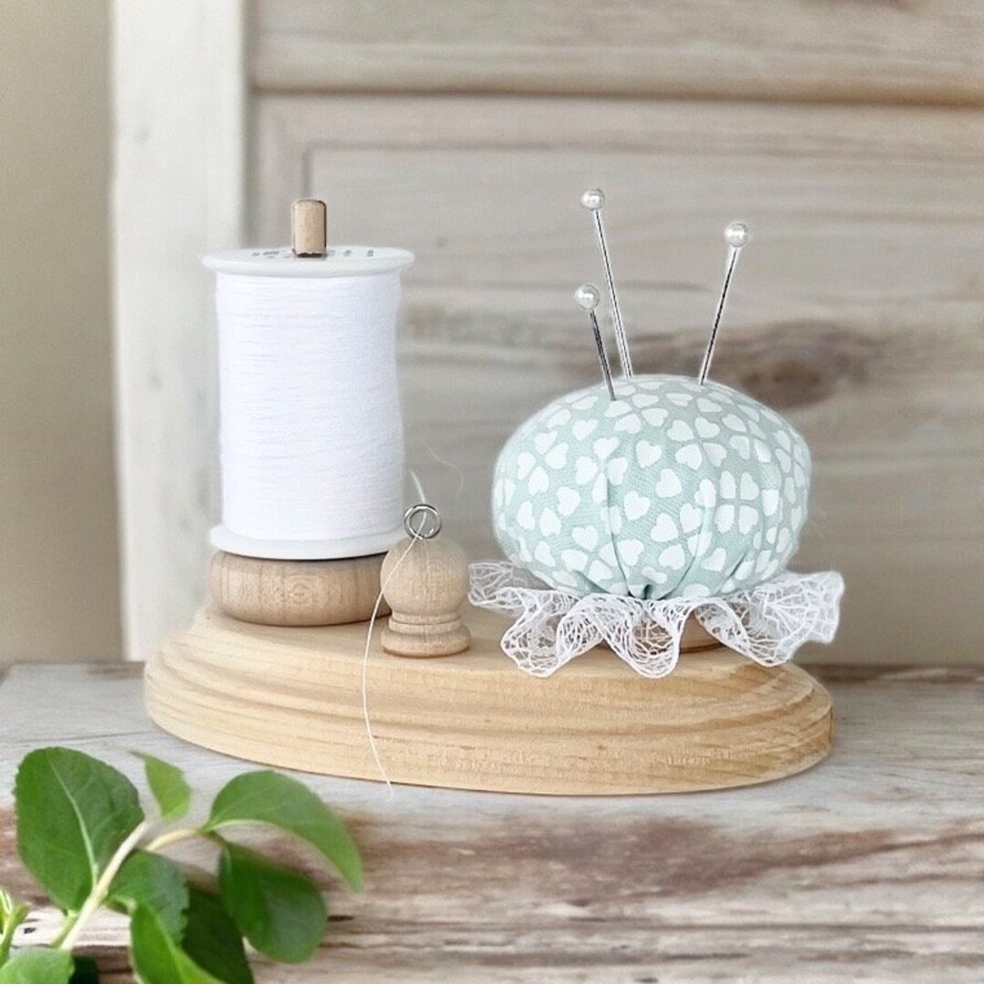 Mini Thread Holder Mint Green & White, Seamstress Gift, Thread Stand ...