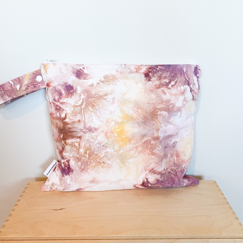 Medium Wet Bag | Reusable Wetbag for Diapers, Travel, Swim, Gym, Makeup ...