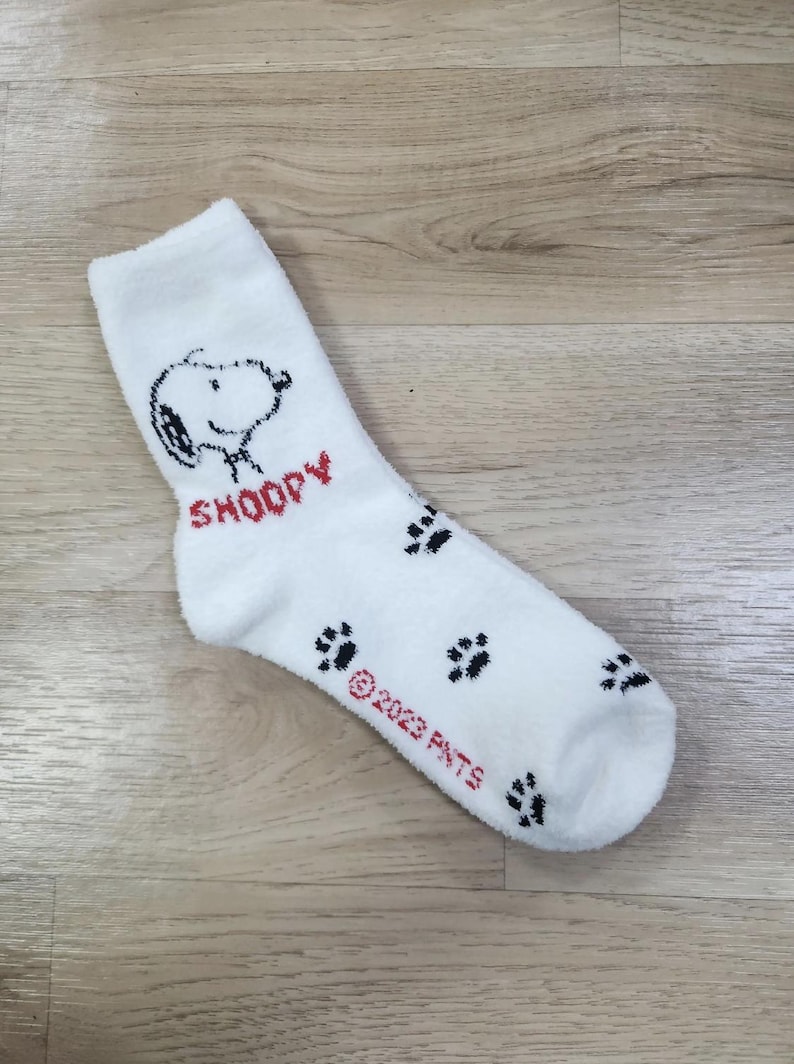 Fluffy Snoopy Socks! - Etsy