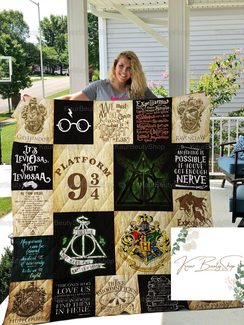 Movie Quilt, Quilt Pattern, Wizard School Quilt, Magic Books Quilt ...