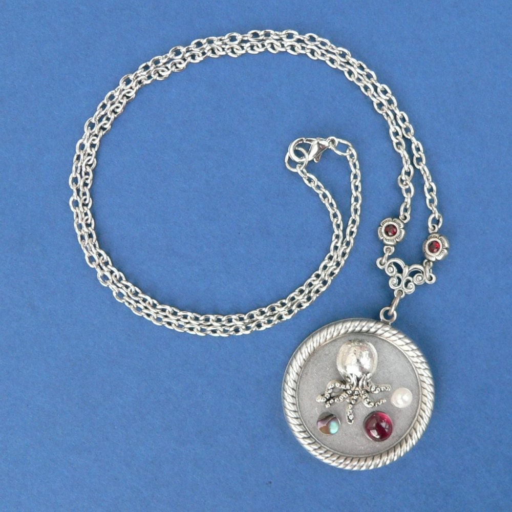 Cthulhu Pendant Garnet Pearl and Abalone Shell Silver - Etsy