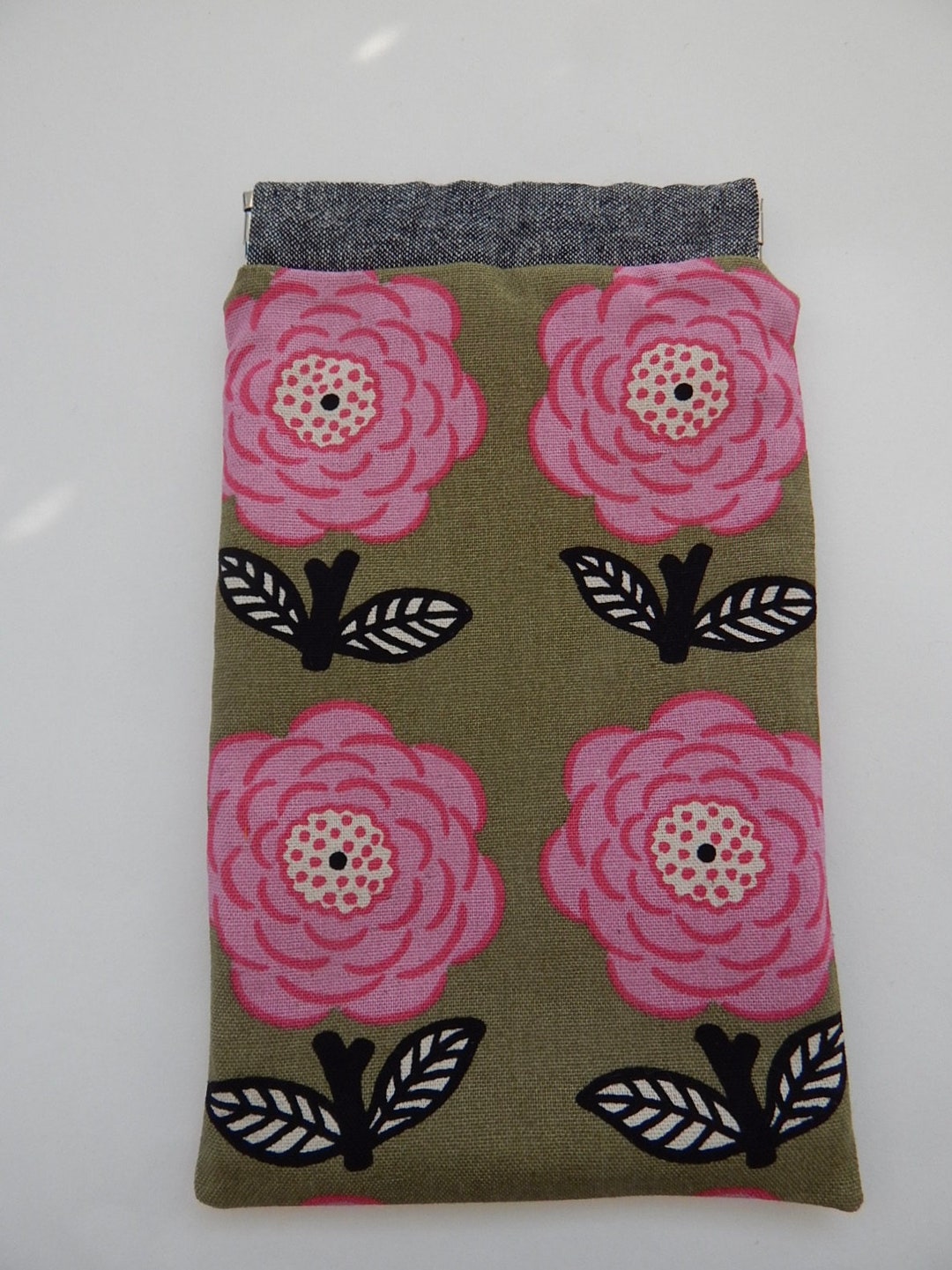 Large Japanese Floral Cotton and Linen Squeeze Frame Pouch, Cosmetics ...