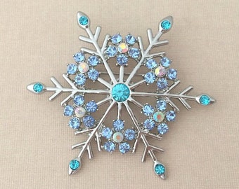 Snowflake brooch | Etsy