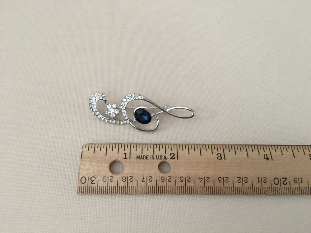 Navy Blue Treble Clef Brooch Pin