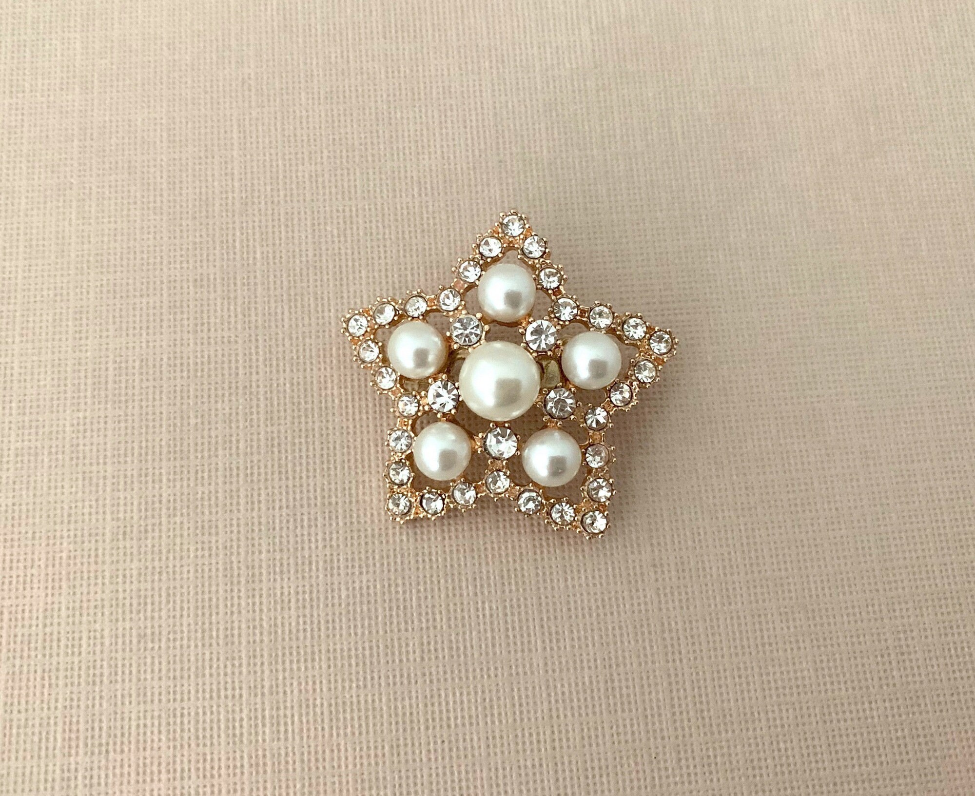Gold Pearl Rhinestone Star Brooch Pin