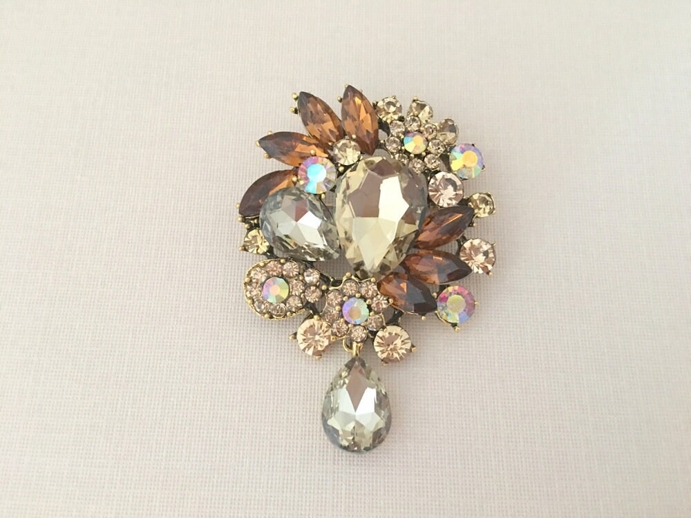 Topaz Rhinestone Wedding Brooch Pin. SLIGHT SECONDS JEWELRY*