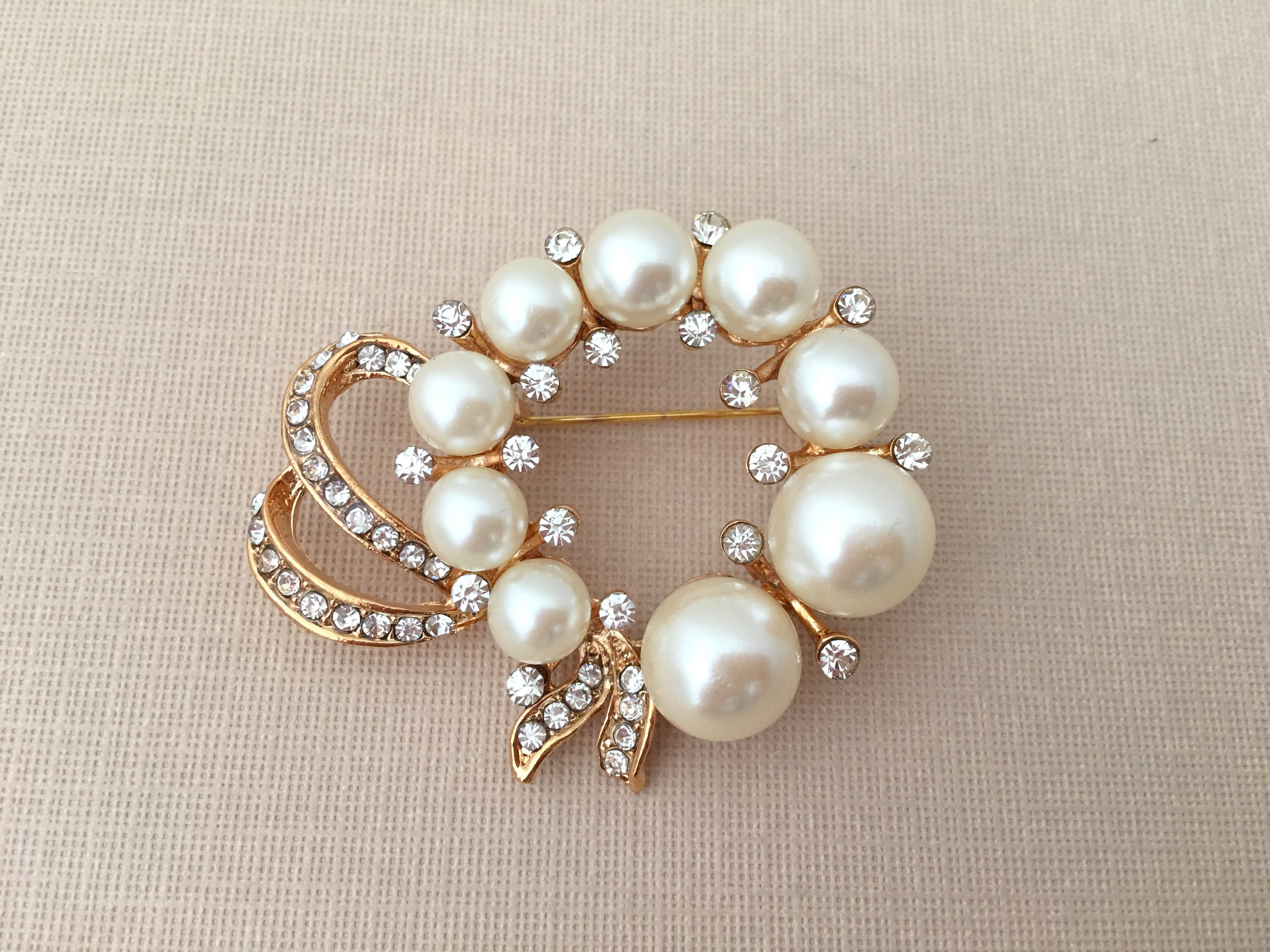 Gold Pearl Wreath Brooch Pin. SLIGHT SECONDS JEWELRY*.