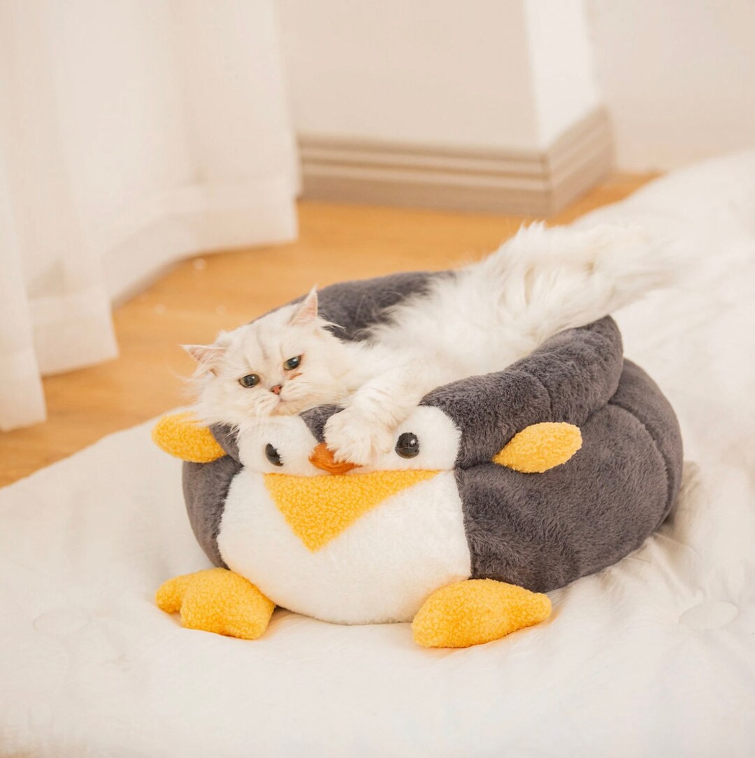 Cozy Pet Bed for Cats & Dogs: Cute Animal Design, Washable Pet Sofa ...