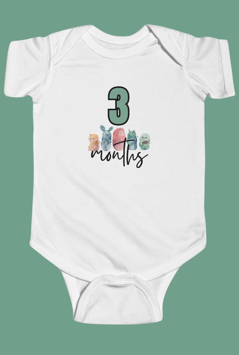 Monthly Milestone Body for Babies. Perfect Gift for Baby Showers. Photo ...