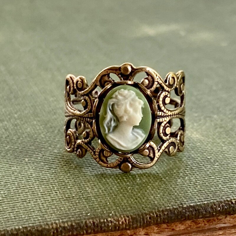 Cameo Ring - Etsy