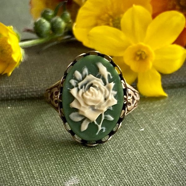 Green Cameo - Etsy
