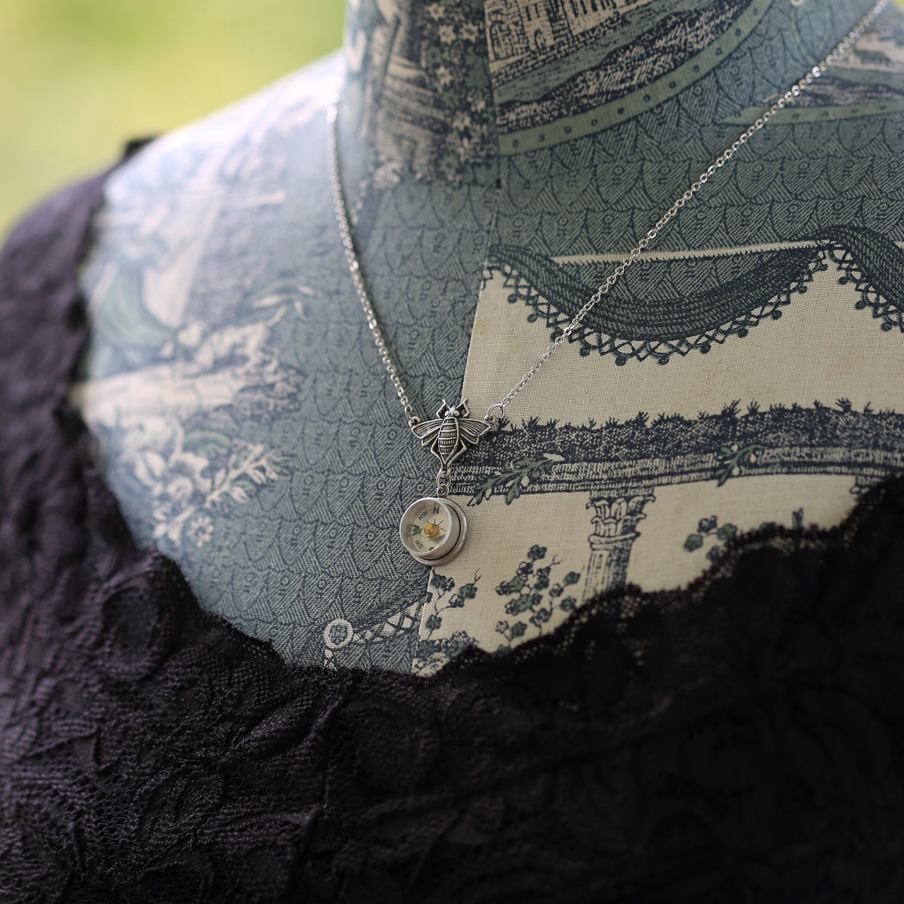 Small Silver Compass Necklace | Etsy