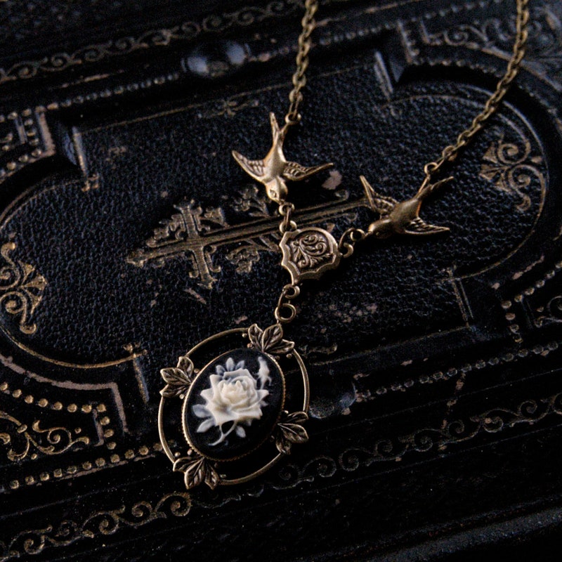 Rose Victorian Pendant - Etsy