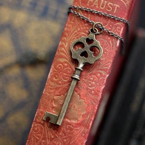 Vintage Key Necklace - Etsy