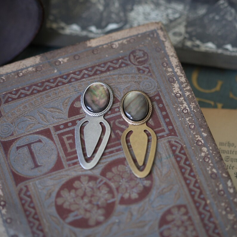 Shell Bookmarks - Pick a Shell Green Blue Grey Pink Purple Yellow - Etsy