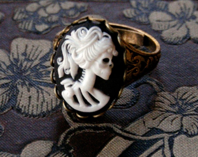 Vintage Rabbit Cameo Adjustable Ring - Etsy