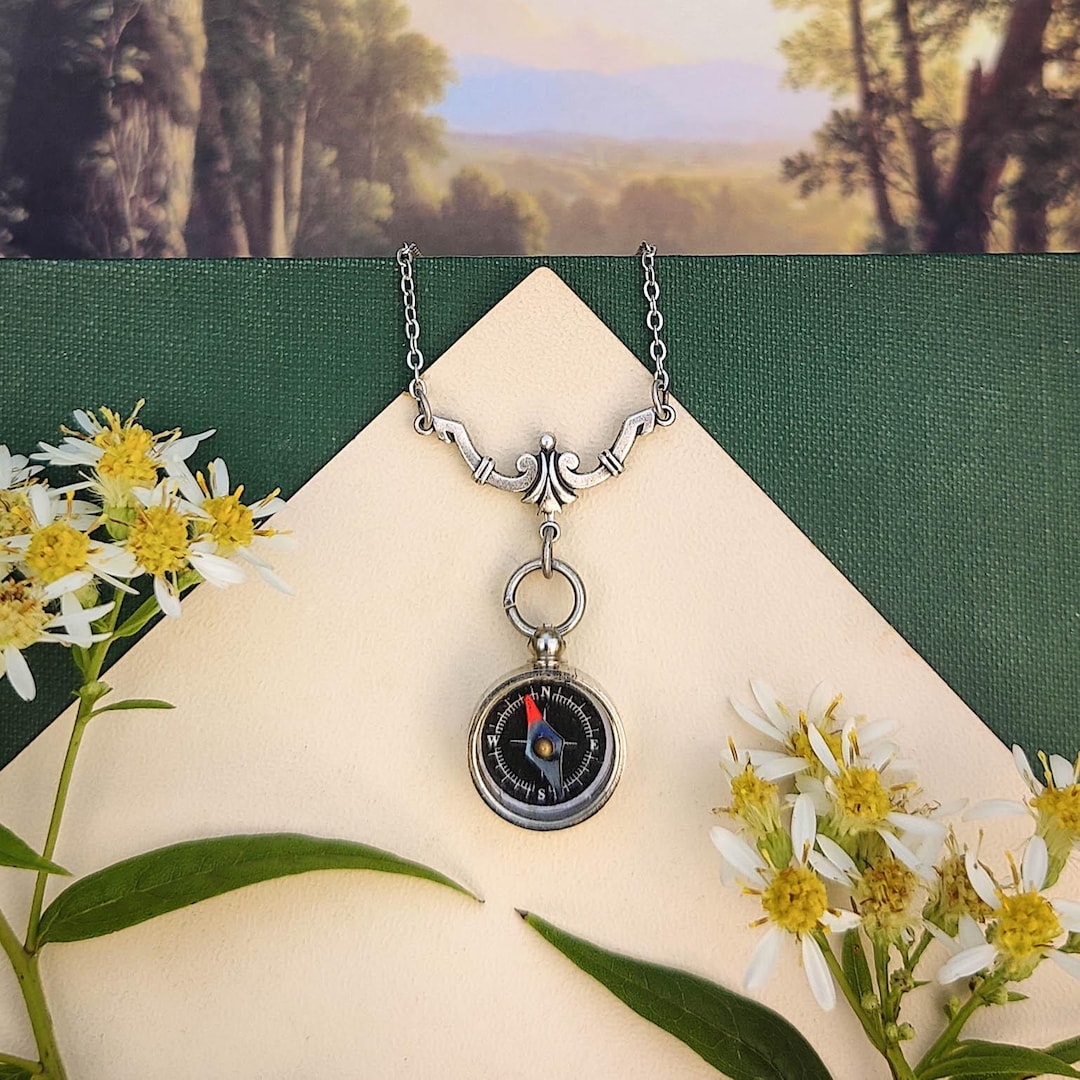 Small Silver Working Compass Necklace With Classic Filigree - Etsy