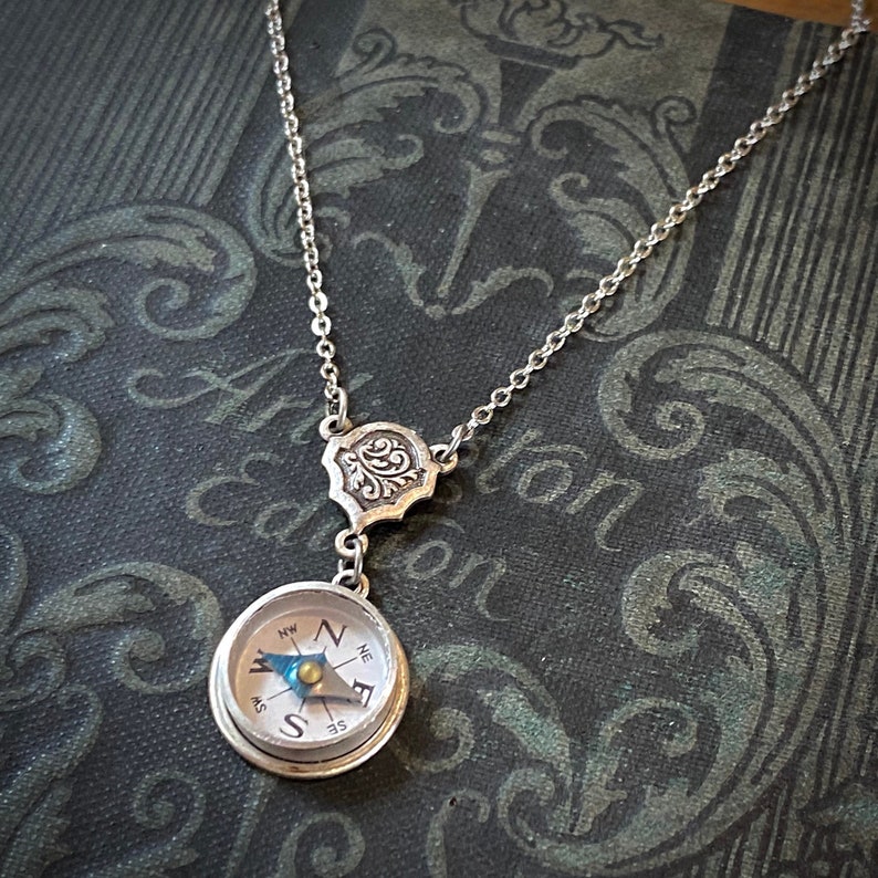 Small Silver Compass Necklace | Etsy