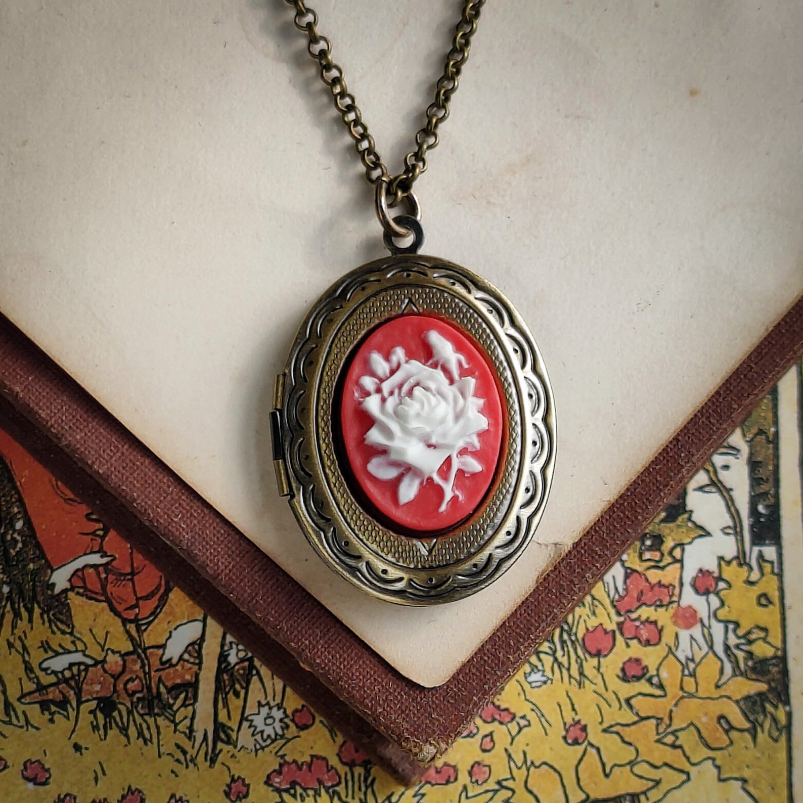 Rose Flower Stem Cameo Oval Vintage Style Brass Locket - Etsy