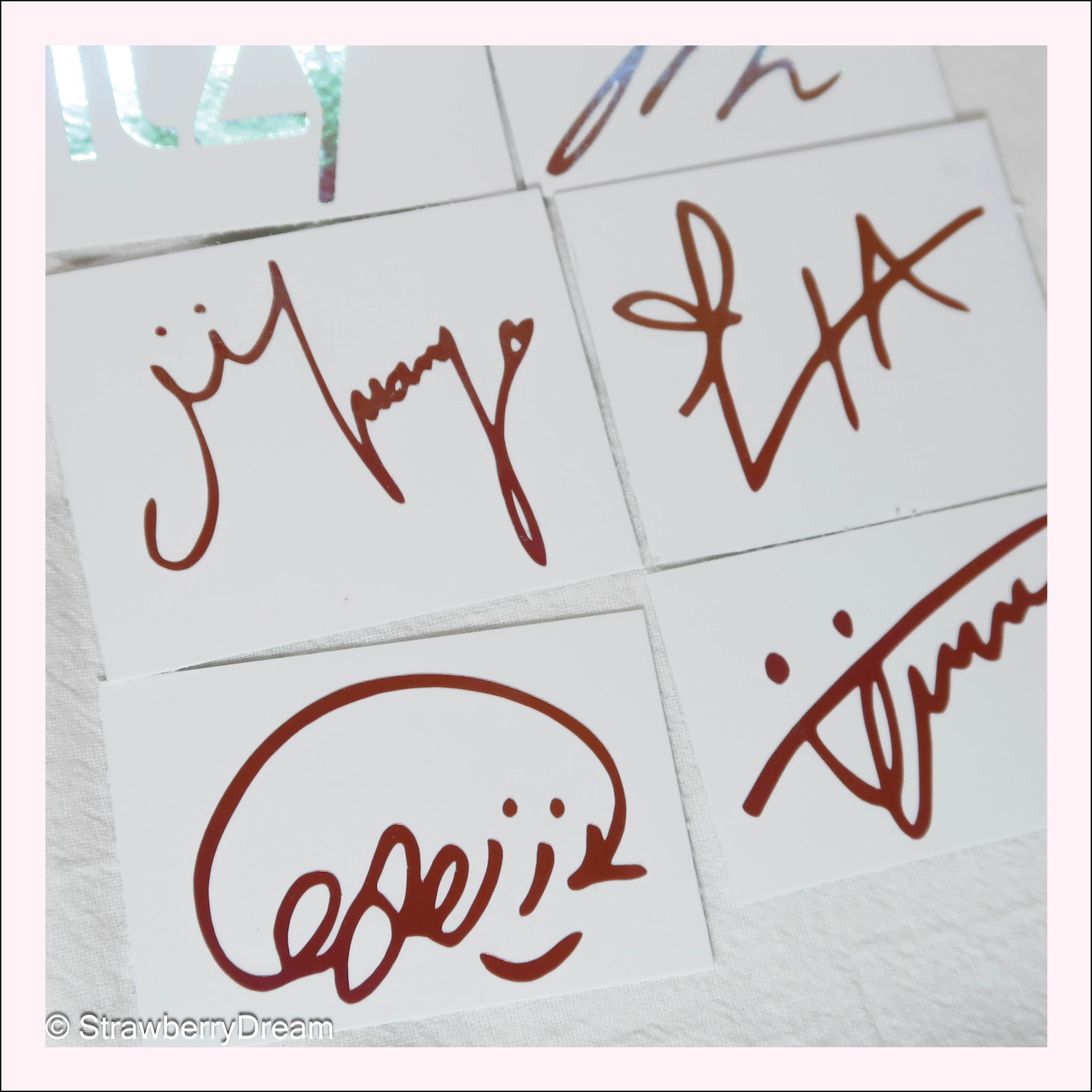 ITZY Logo and Signature Decals Vinyl Stickers Yeji Ryujin Lia Yuna ...