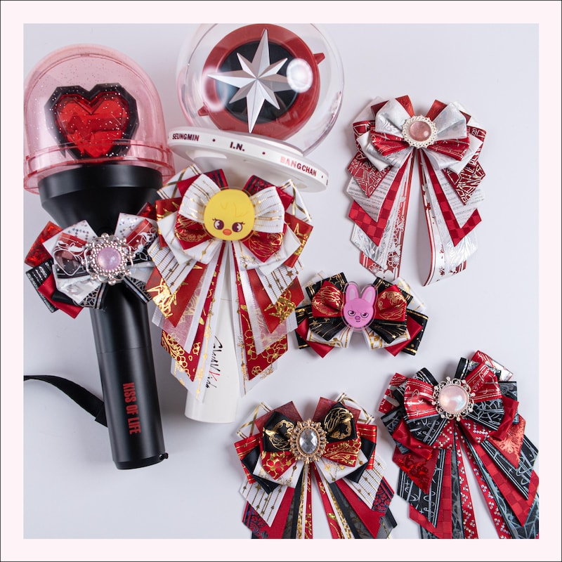 Red Hair Anime Keychain - Etsy