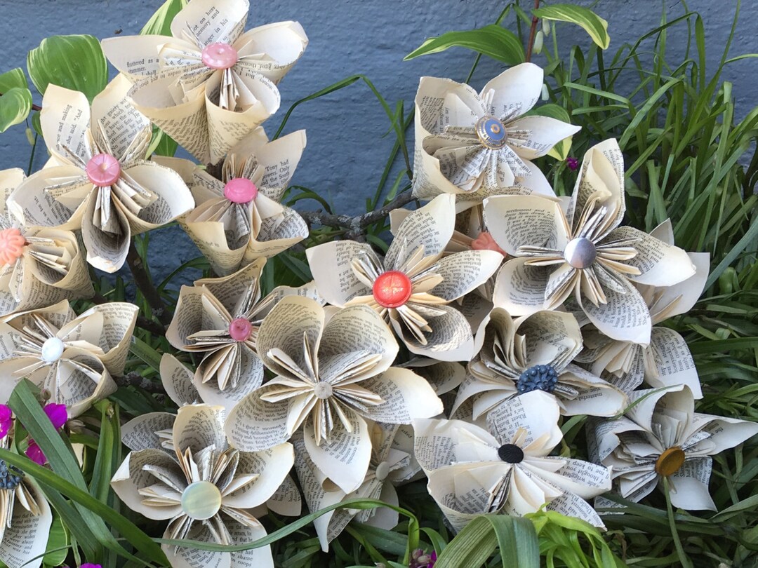 Flower Paper Origami- Handmade Antique White Book Pages With Black ...