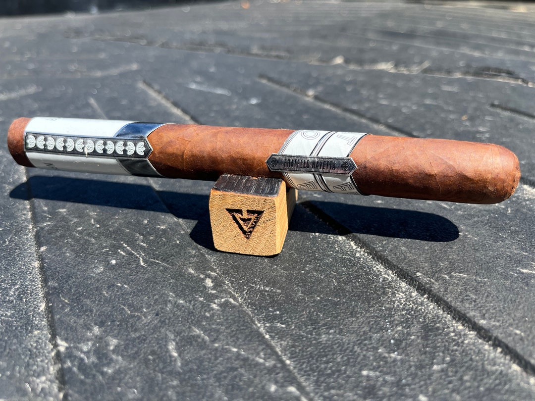 Barrel-aged Cigar Rest | Authentic Bourbon Barrel Stave Craftsmanship ...