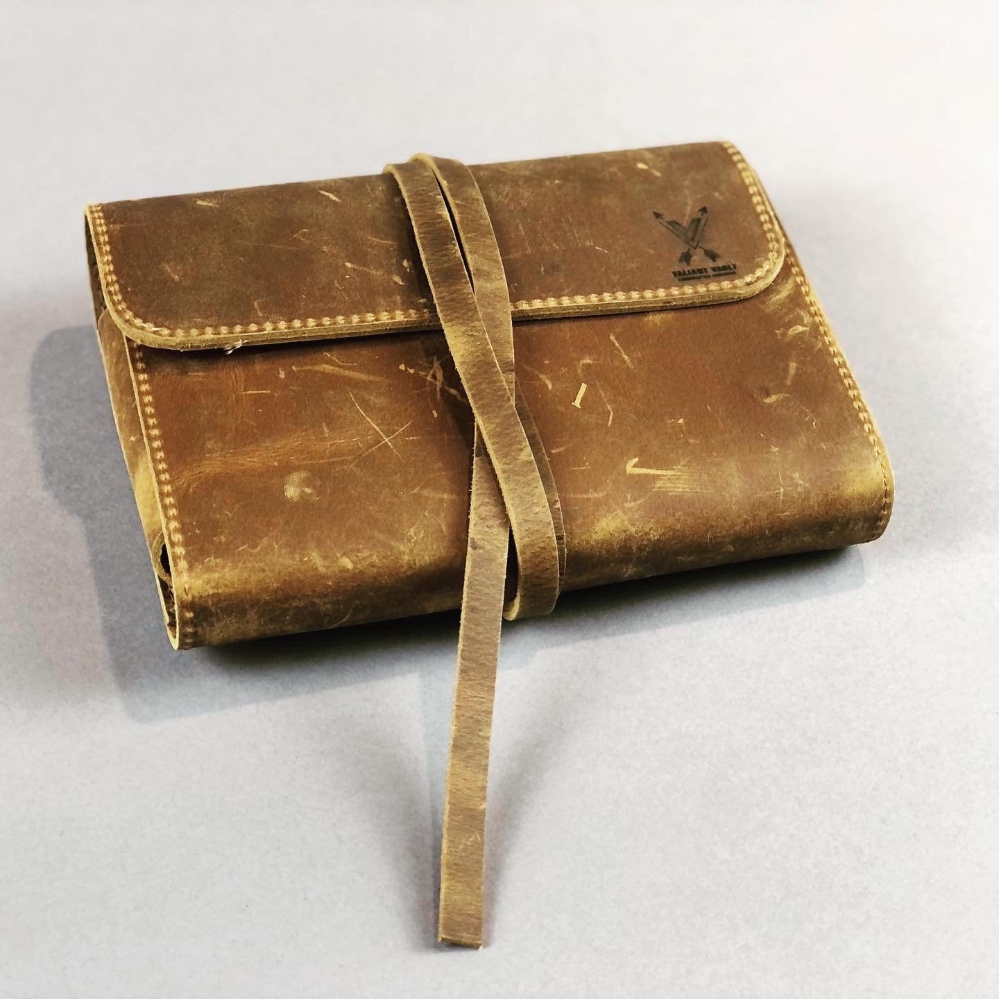 The Bandolier - Rustic Leather Cigar Book | Tri-fold Design | Holds 5 ...