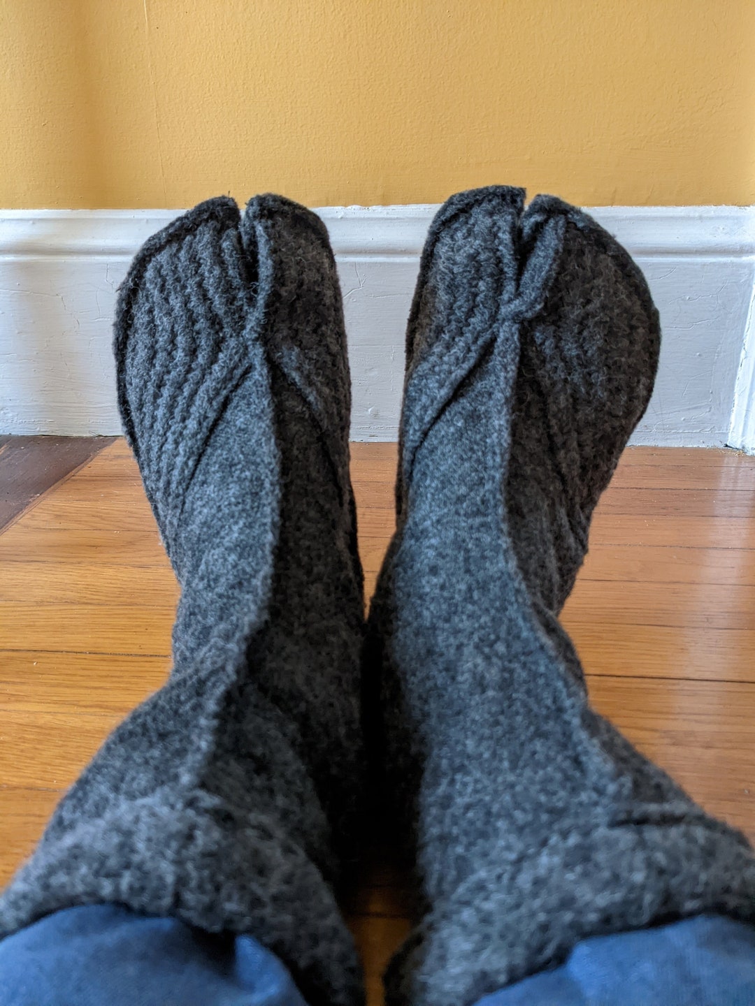 Split Toe House Slippers / Cozy Tabi Socks / Calf-high / Wool / Made-to ...