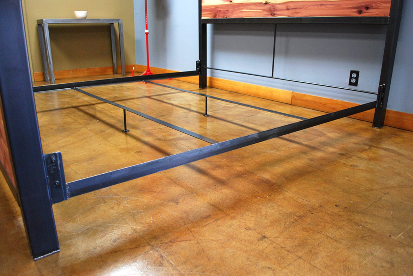 Kraftig Bed Number 4 With Tennessee Cedar - Etsy