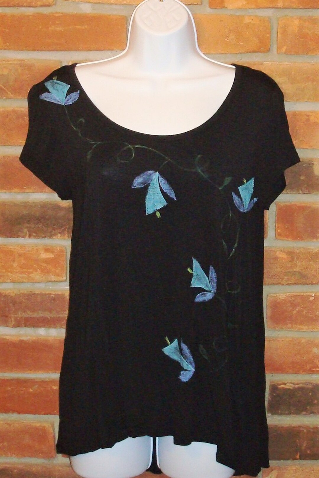 Hand Painted Abstract Floral Gently Used Women's T-shirt Knit Top Funky ...