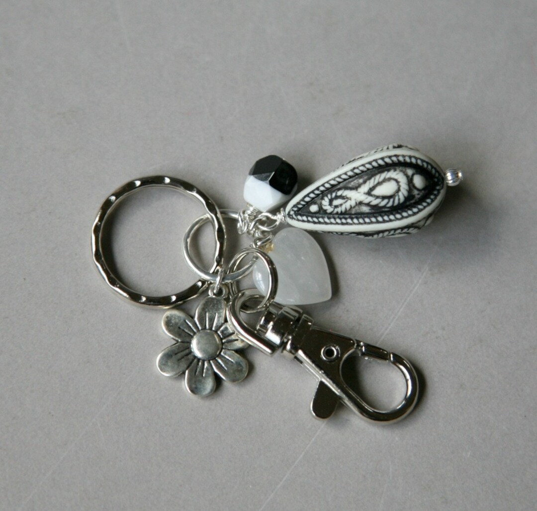 Vintage Inspired Teardrop Charm Key Ring: Black, White, and Silver - Etsy