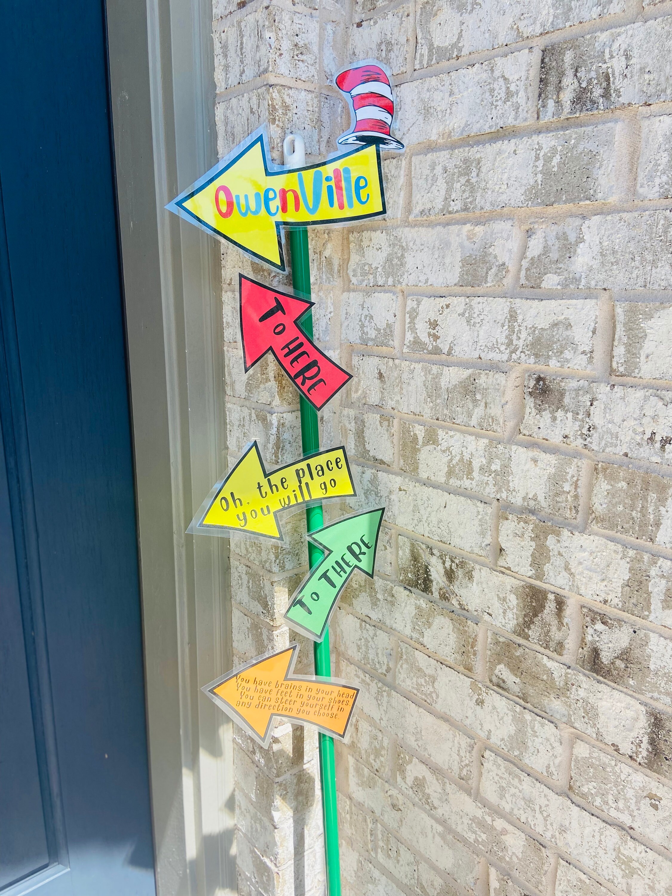 Dr.seuss/cat in the Hat, Directional SIGNS, Directional Arrows Digital ...