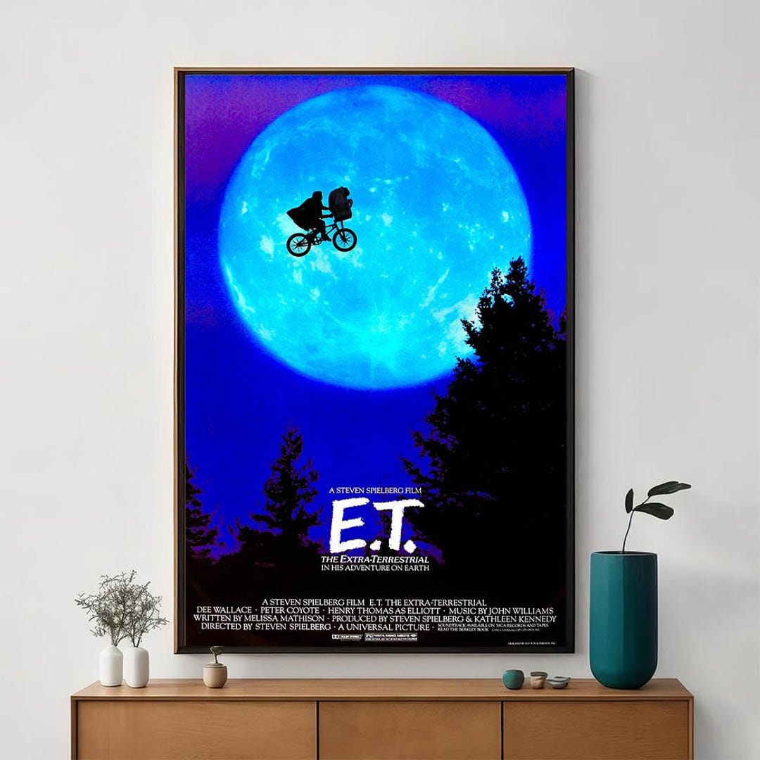 E.T. the Extra-terrestrial Movie Poster, Unique Cinema Art, Fine Canvas ...