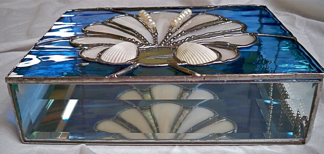 Stained Glass Jewelry Box Scallop Shell - Etsy