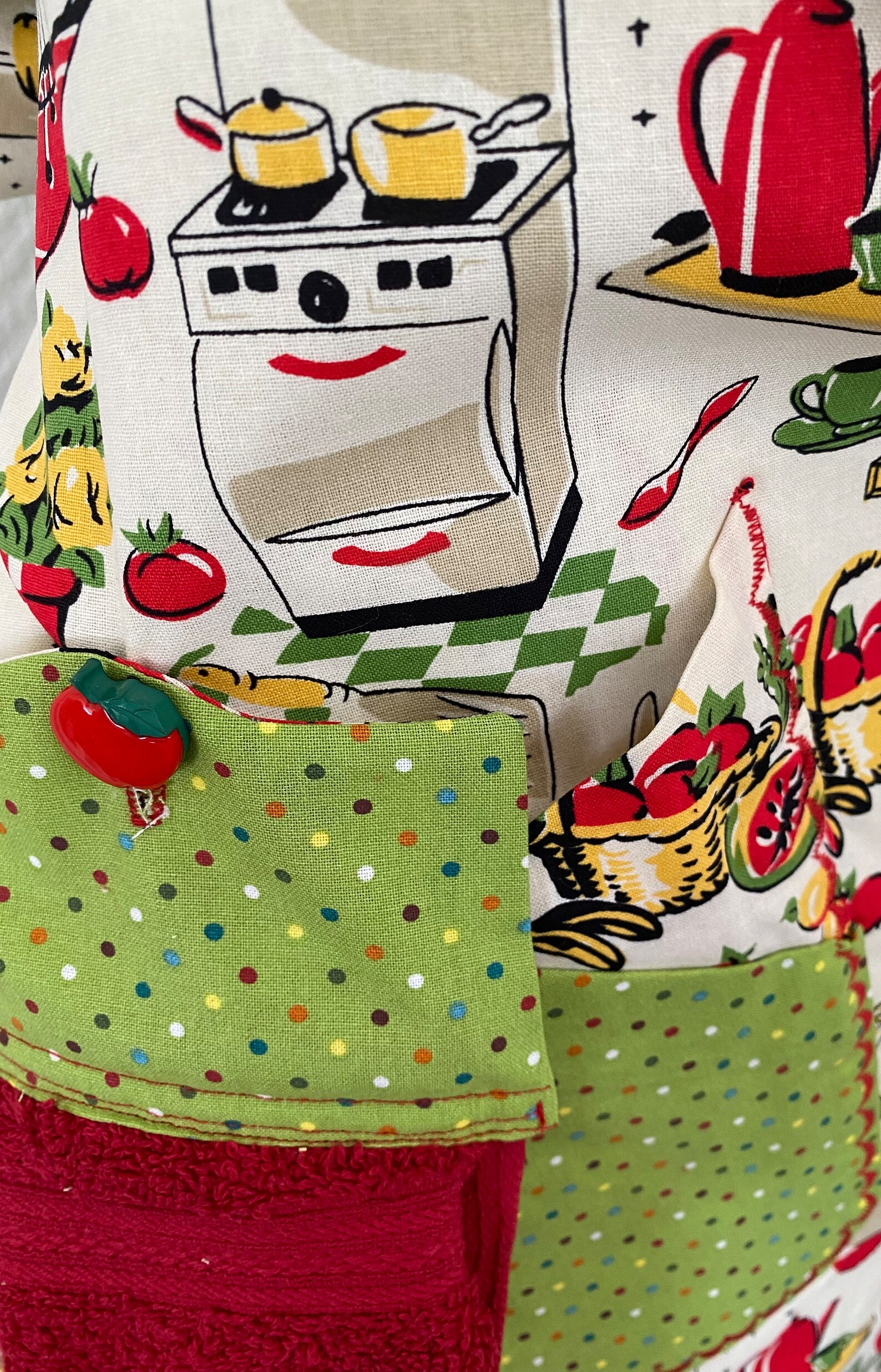 Whimsical Vintage Kitchen Motif, Green and Red , 1950's Style Women's ...