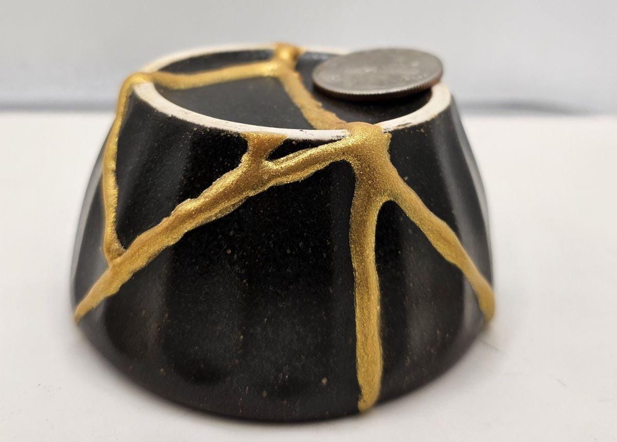 White Kintsugi Tea Cups- Key Holder - Jewelry Container, White and Gold ...
