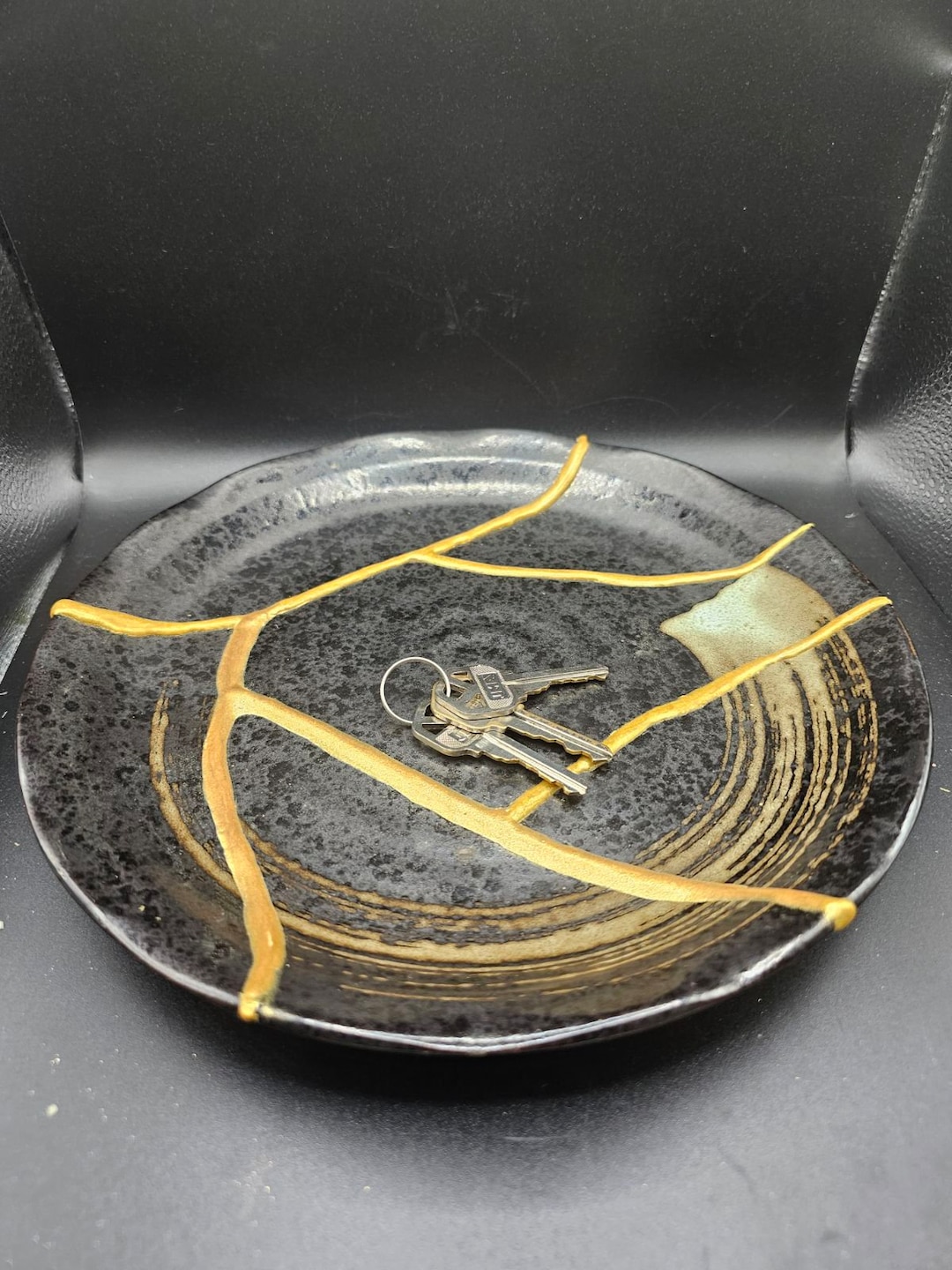 Large Kintsugi Plate With 6 Breaks,key Holder, Jewelry Container, Gold ...