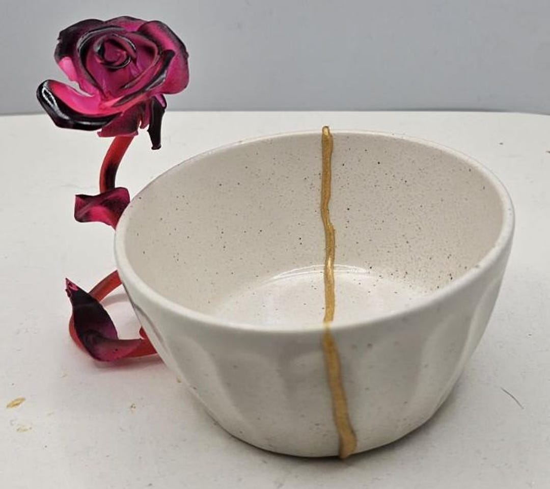 White Kintsugi Tea Cups- Key Holder - Jewelry Container, White and Gold ...