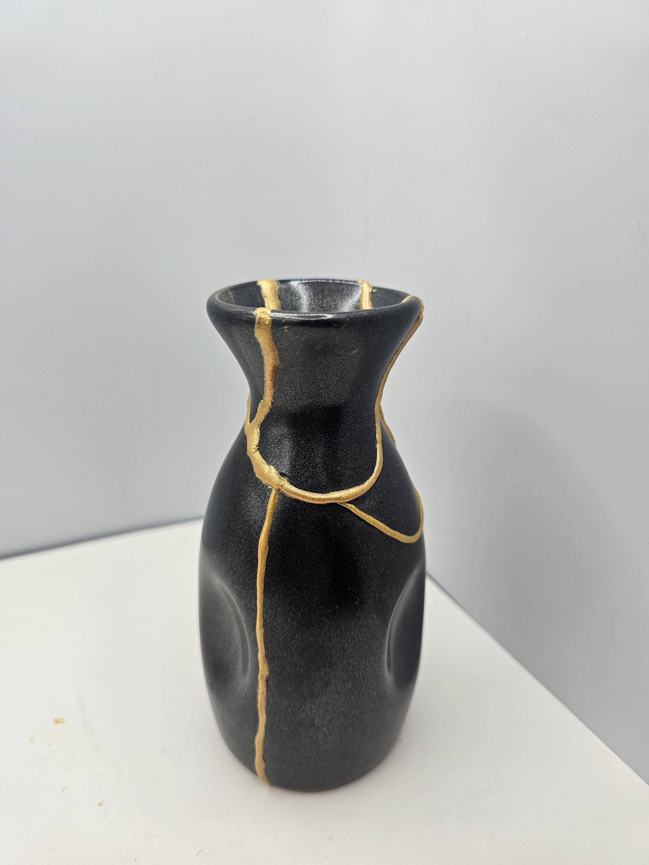 Black Kintsugi Sake Bottle - Kintsugi Bottle - Kintsugi Vase - Black ...